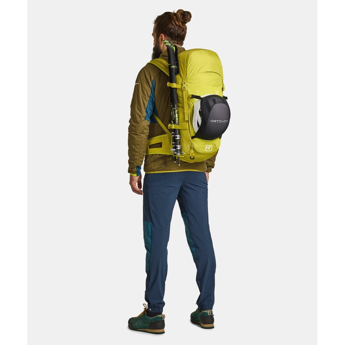 ORTOVOX TRAVERSE 30 Black Raven - turistický b | VeredaSport.sk